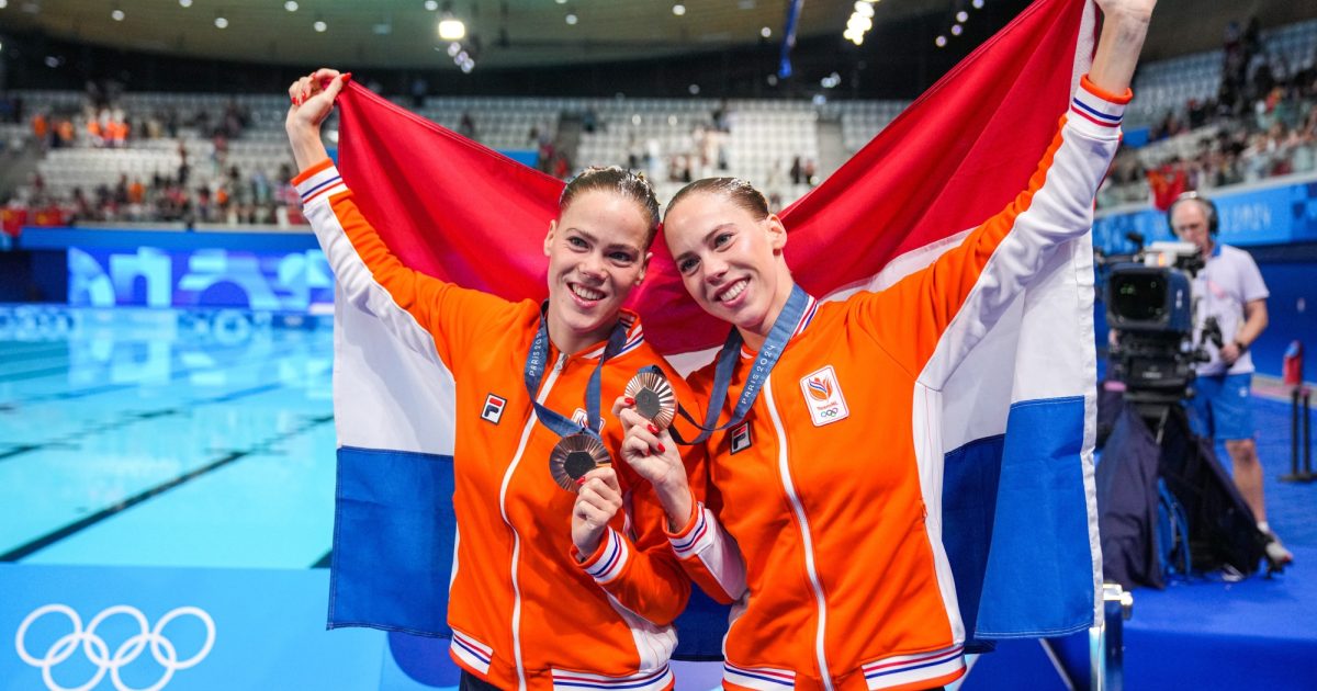 KNZB | ﻿﻿De Brouwer-zusjes halen eerste medaille ooit