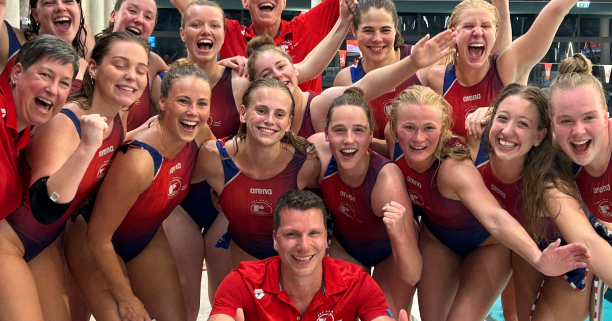 KNZB | Play-off halve finales waterpolo van start